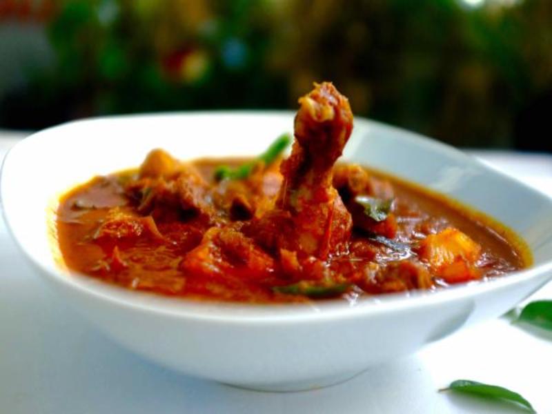 Chicken curry – Pallibangla | Your trusted food delivery partner
